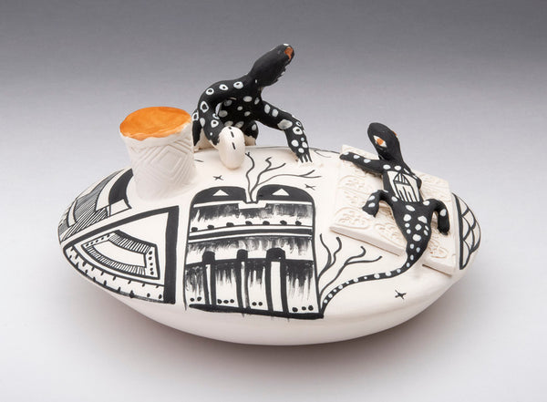Healing Lizard Pottery – Keshi The Zuni Connection