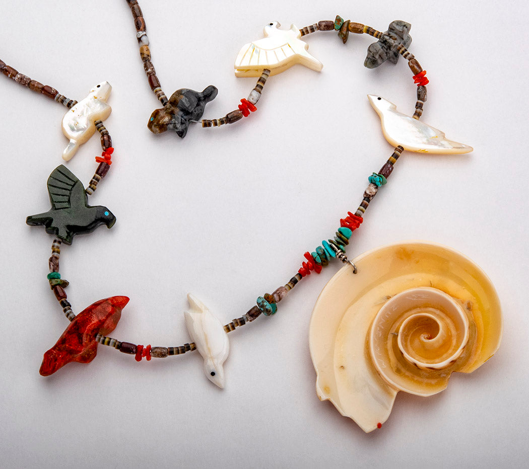 Melon Shell Bear Fetish Necklace – Keshi The Zuni Connection
